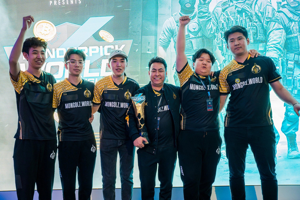 Дэлхийд гайхагдсан MongolZ